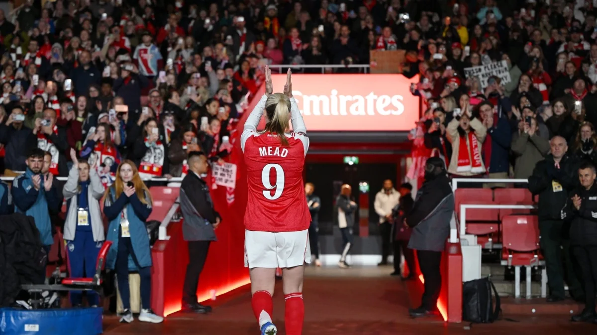 Mikel Arteta Targets Oscar Mingueza Free Deal as Contract Ends ...