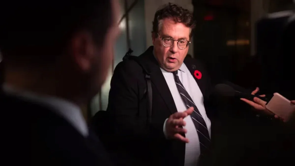 Bernard Calls for Independence from Regional Government - El-Balad.com