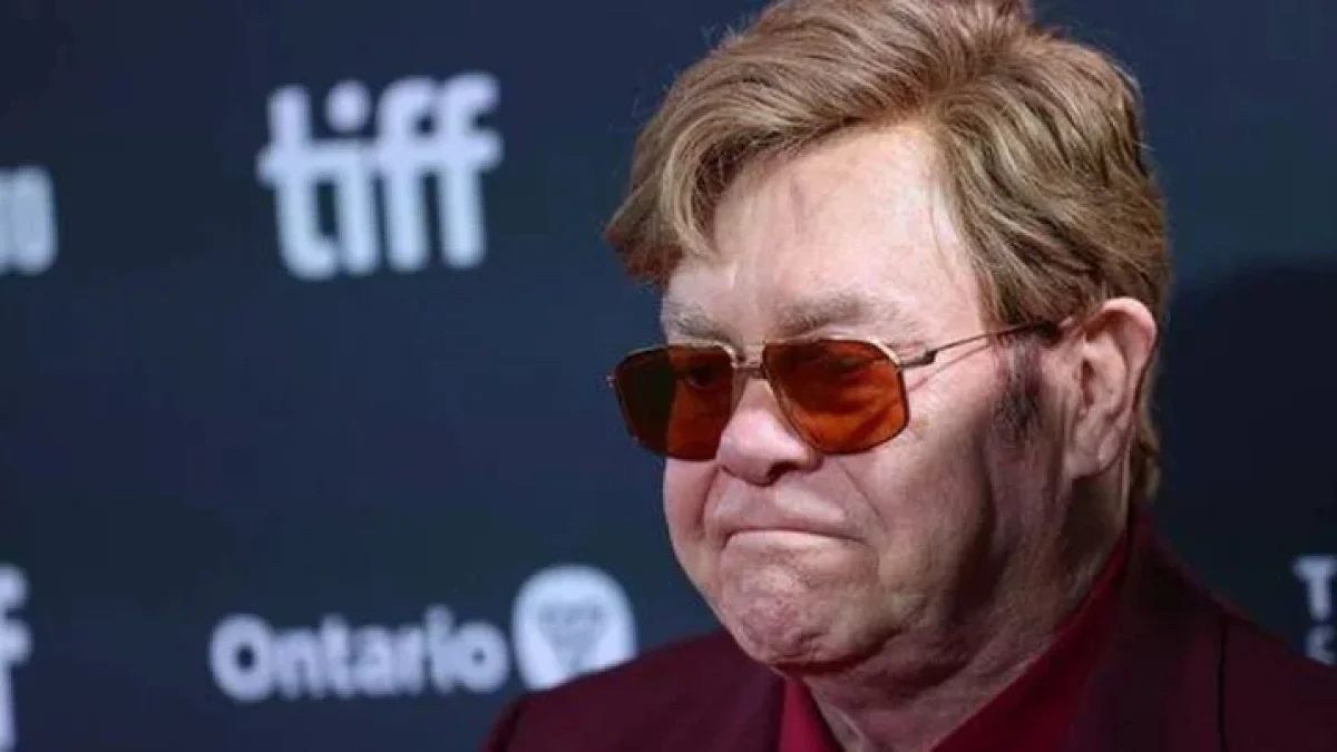 Elton John’s Unique Jewelry Crafted from His Own Body Part - El-Balad.com