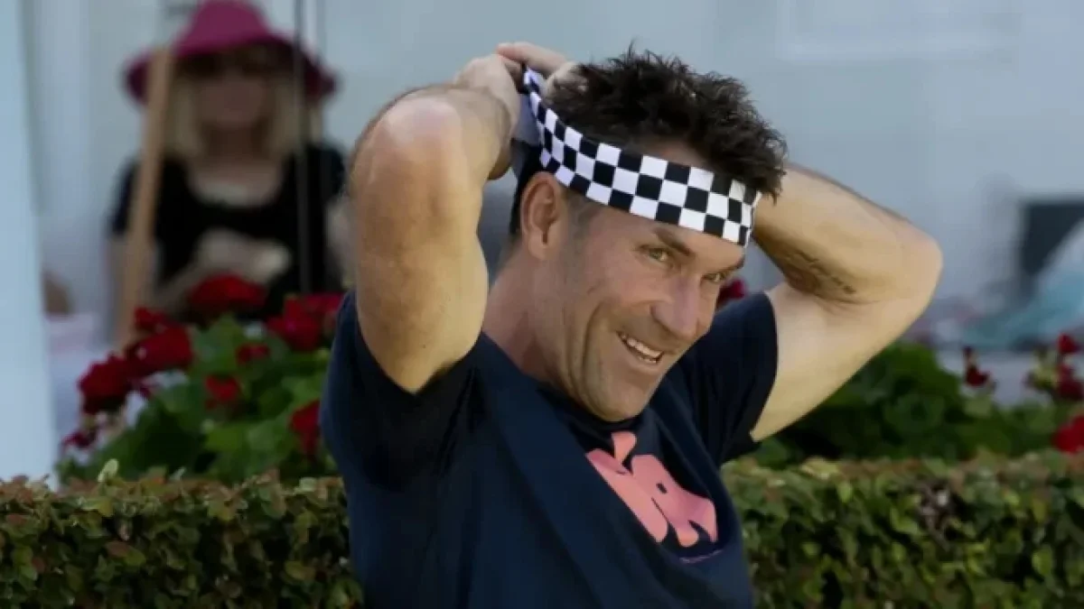 Novak Djokovic: An Absolute Hero to Many Fans - El-Balad.com