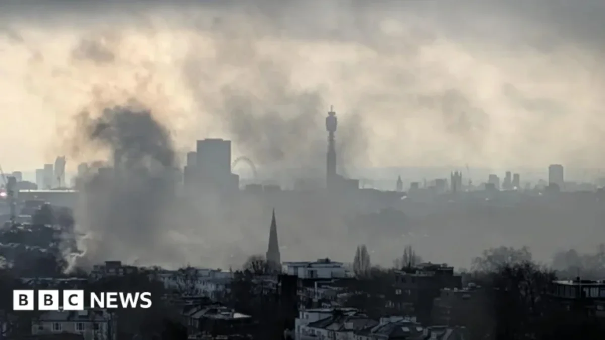 Fire at Chalk Farm Disrupts Services at Euston Station - El-Balad.com
