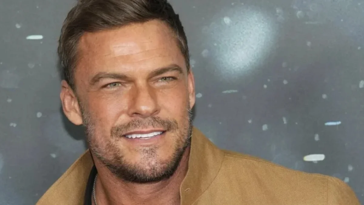 ‘Reacher’ Star Alan Ritchson Filmed Punching Neighbor in Confrontation ...