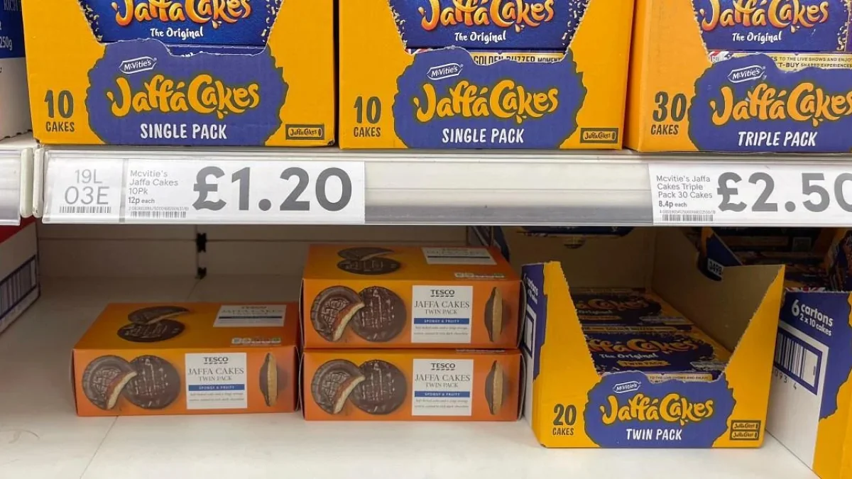 McVitie’s launches Jaffa Cake Digestive in Sainsbury’s for £2.25 - El ...